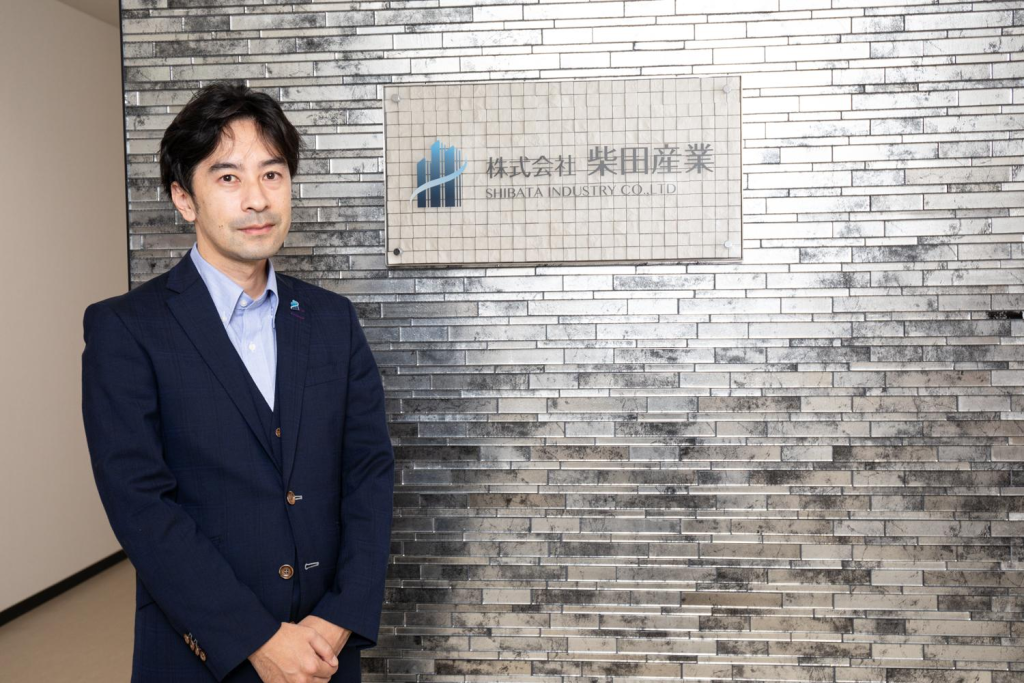 戦略的な不動産営業をEight Teamで実現。キーマンの見極めや情報収集に人脈をフル活用できる体制を構築。 - 【公式】Eight Team 中小企業向け名刺管理サービス